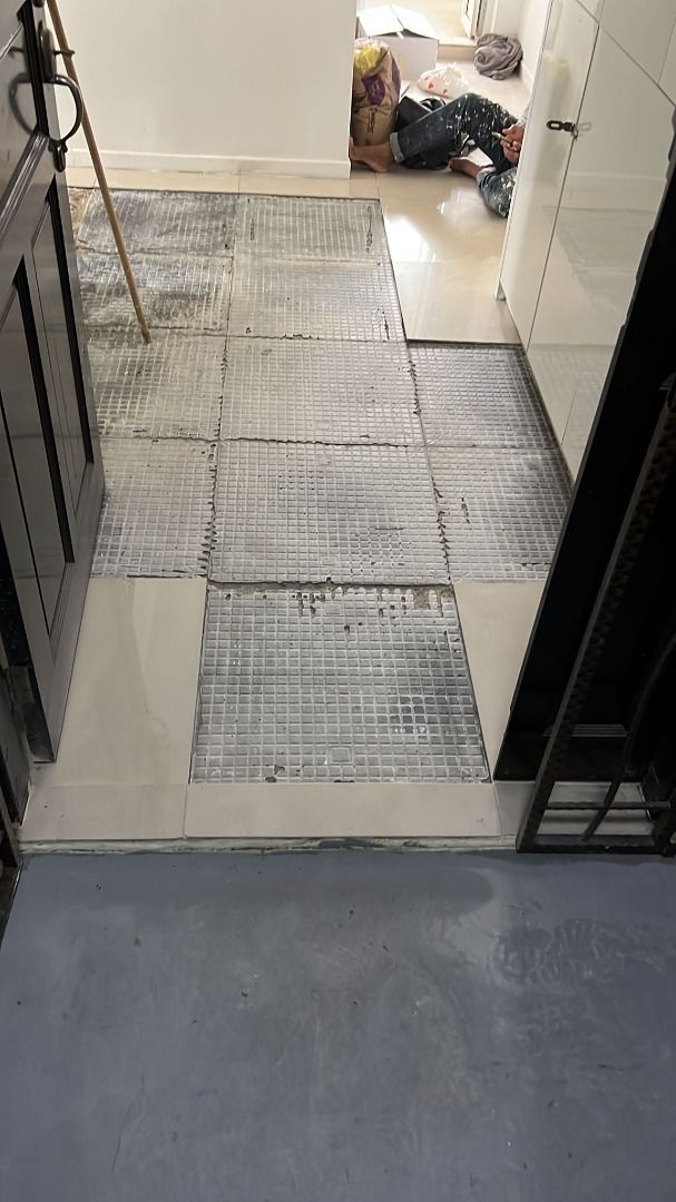 Hacking works for floor and wall, Furniture & Home Living, Kitchenware ...