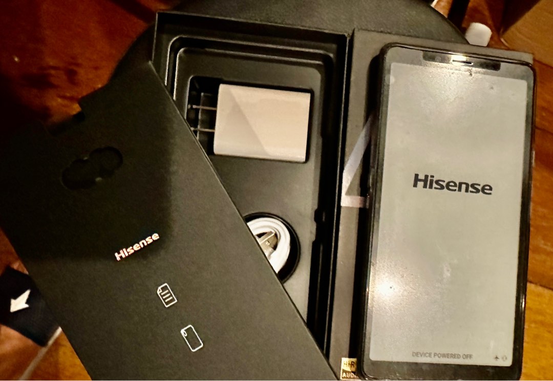 Hisense A7 E-ink reader and smartphone, Mobile Phones & Gadgets, E ...