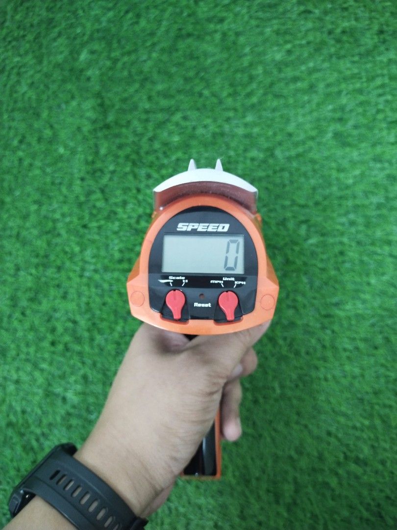 Hot Wheels Radar Gun Speed Detector, Hobbies & Toys, Toys & Games on ...