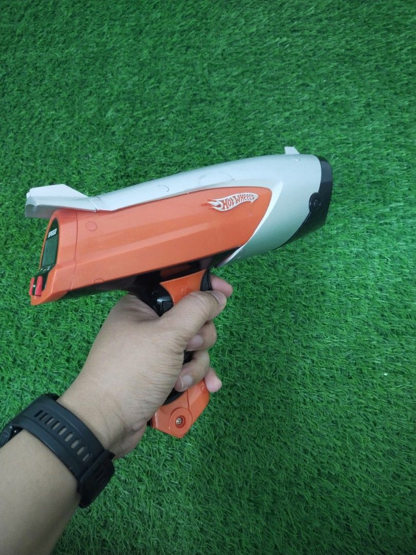 Hot Wheels Radar Gun Speed Detector, Hobbies & Toys, Toys & Games on ...