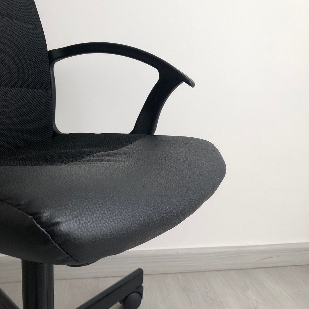 IKEA Renberget Office Chair, Furniture & Home Living, Furniture, Chairs ...