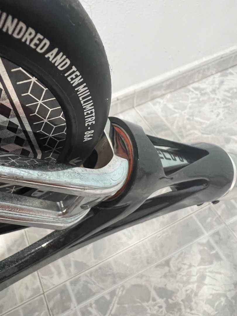 John Reyes deck scooter, Sports Equipment, Sports & Games, Skates ...