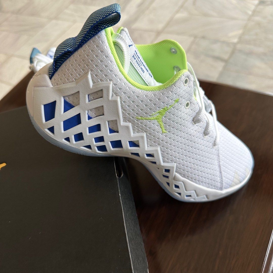 Jordan Jumpman diamond low, Men's Fashion, Footwear, Sneakers on Carousell