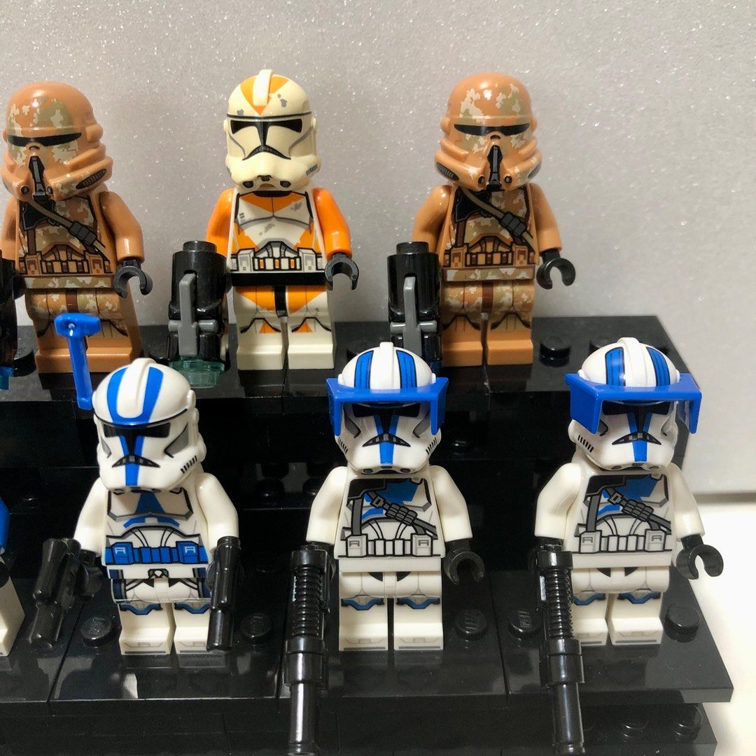 LEGO Star Wars 212th, 501st and Geonosis Airborne Clone Troopers Bundle ...