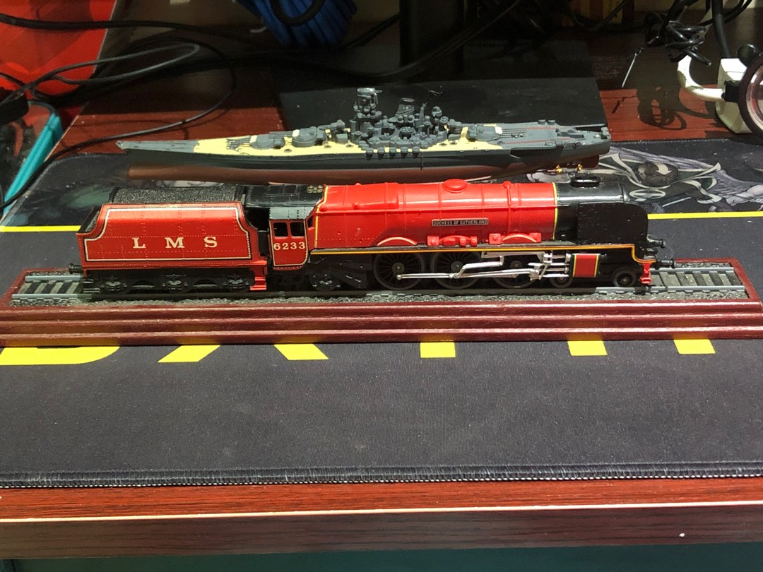 Locomotive Duchess of Sutherland LMS 6223, Hobbies & Toys, Toys & Games ...