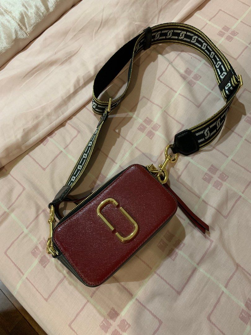 Marc Jacob Snapshot, Women's Fashion, Bags & Wallets, Cross-body Bags ...
