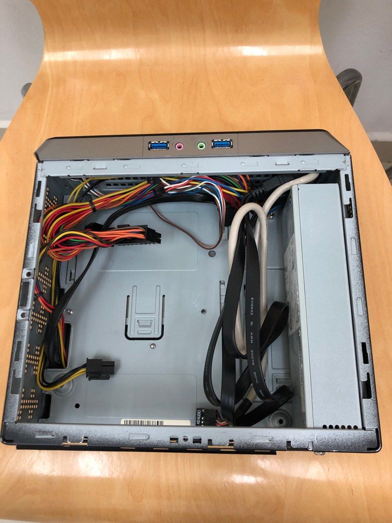 In-win Mini ITX compact casing with disc drive, Computers & Tech, Parts ...