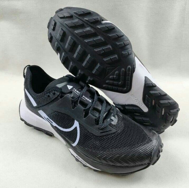Nike Zoom Terra Kyger 8 Black White Size 40-45, Fesyen Pria, Sepatu ...