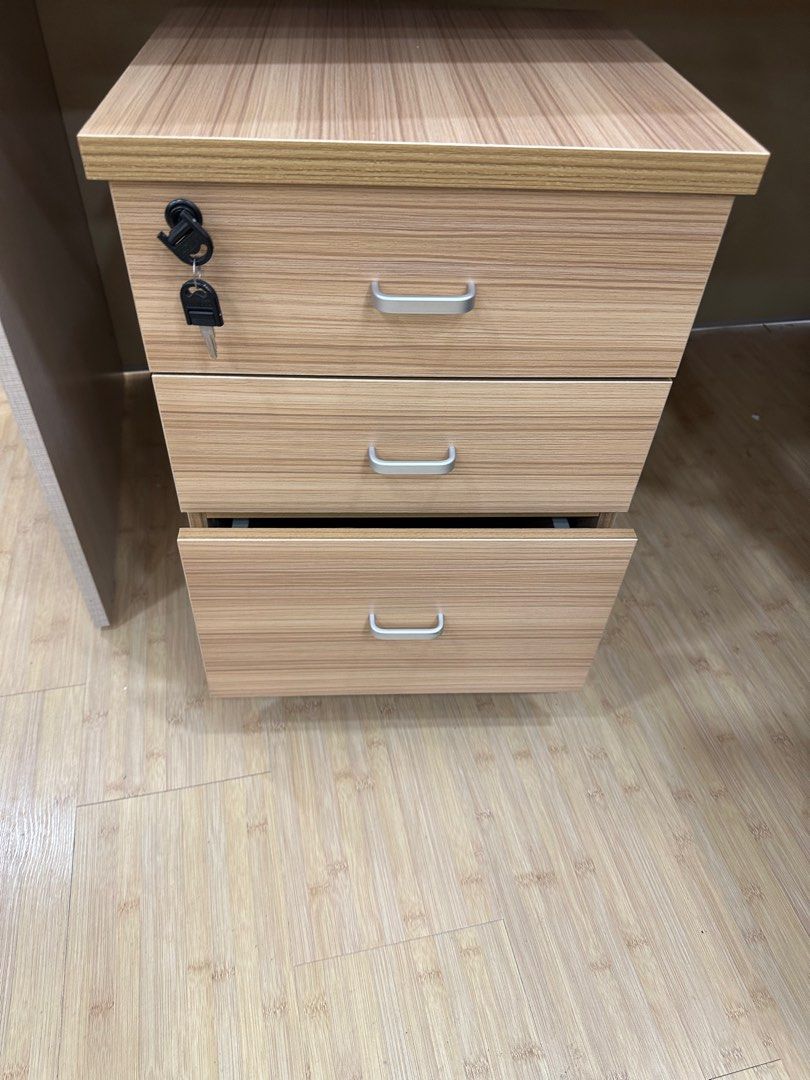 Office cabinets/drawers, Furniture & Home Living, Furniture, Shelves ...
