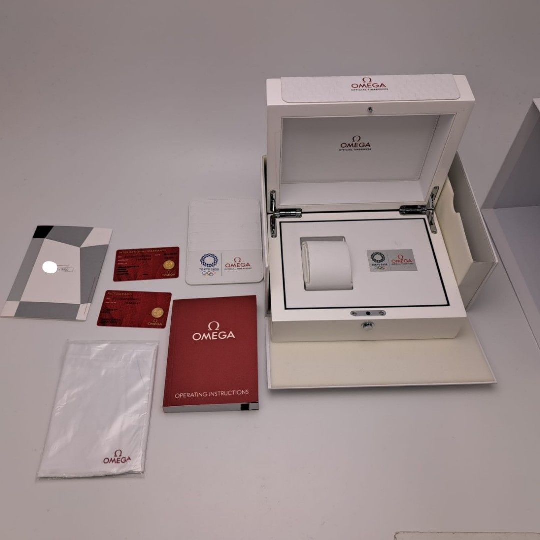 Omega Speedmaster Tokyo panda, Luxury, Watches on Carousell