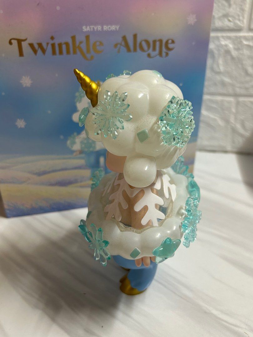 Popmart Figure, 興趣及遊戲, 玩具 & 遊戲類 - Carousell