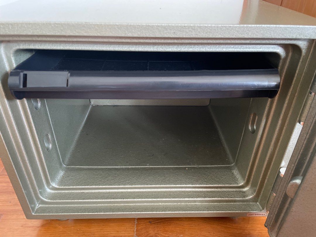 Safe Box ( Savco SD 102), Furniture & Home Living, Security & Locks ...