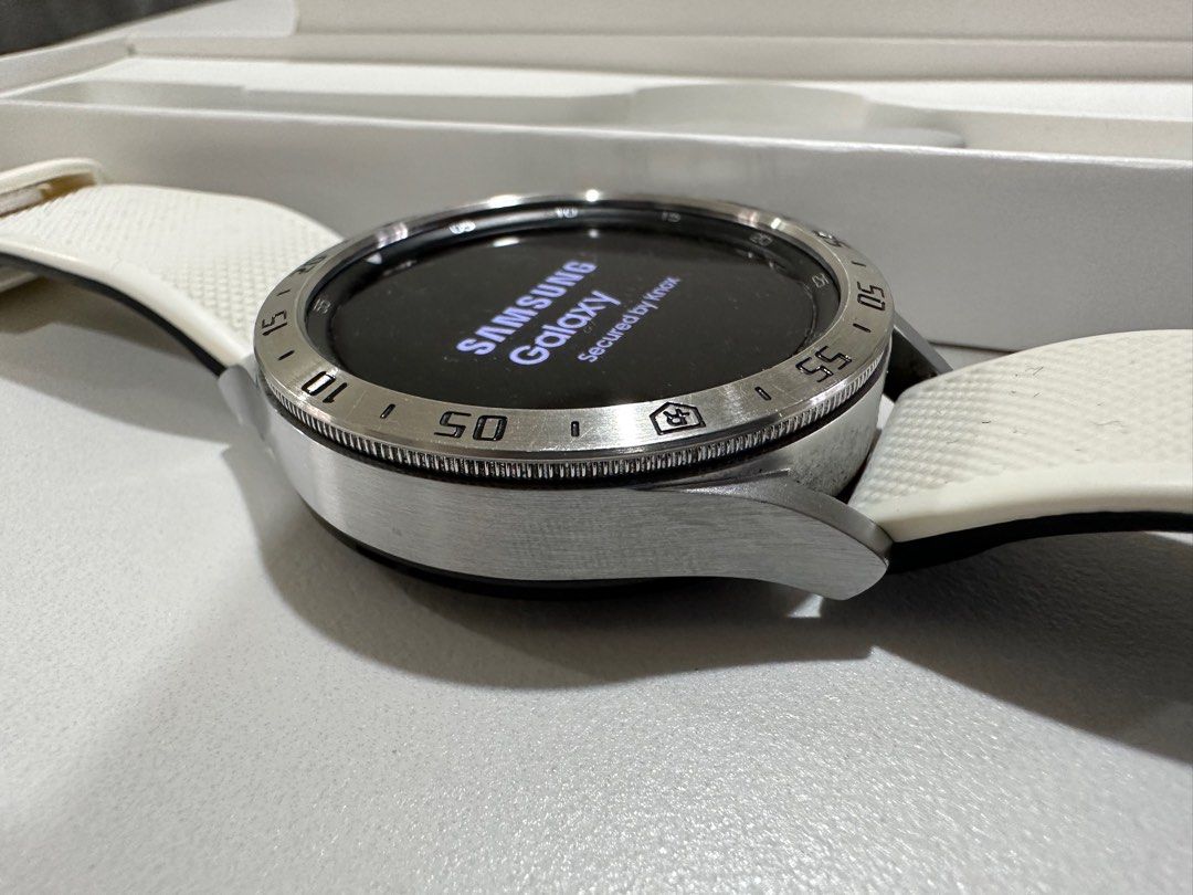 Samsung watch 4 classic 46mm silver , Mobile Phones & Gadgets ...