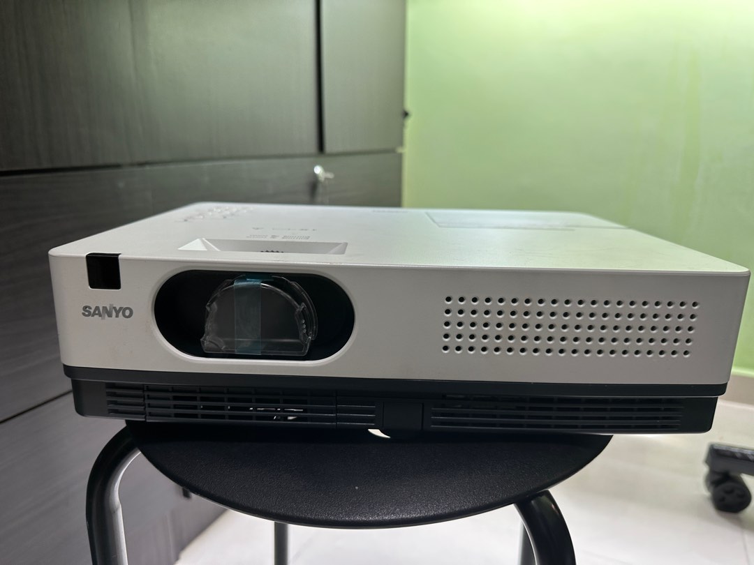 Sanyo Projector, TV & Home Appliances, TV & Entertainment, Projectors ...