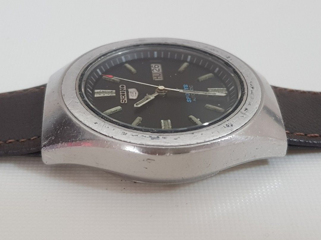 Seiko 5 Sports automatic vintage watch, Men's Fashion, Watches ...