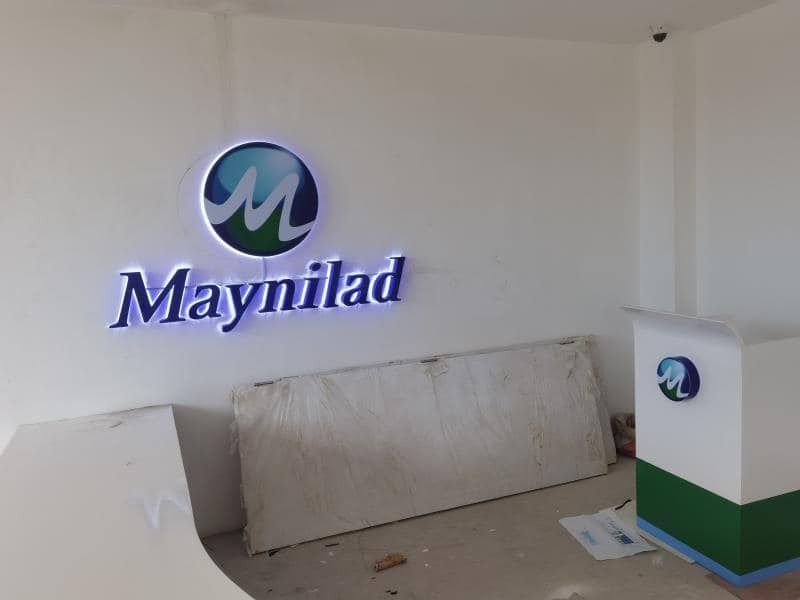 Signages Maker - Baseboard, Backlighted, Panaplex, Acrylic, Commercial ...