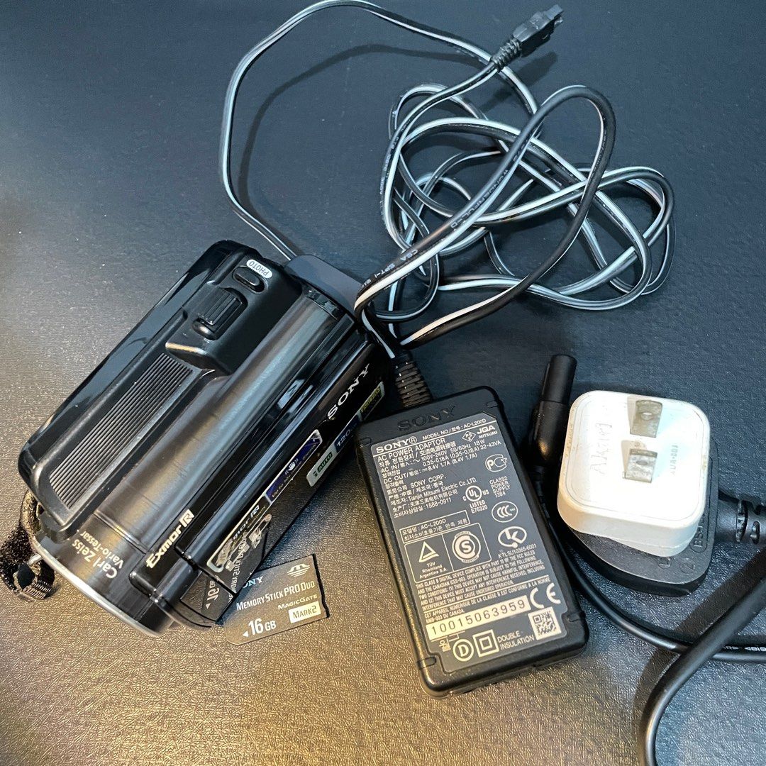 Sony Handycam HDR XR 155, Photography, Video Cameras on Carousell