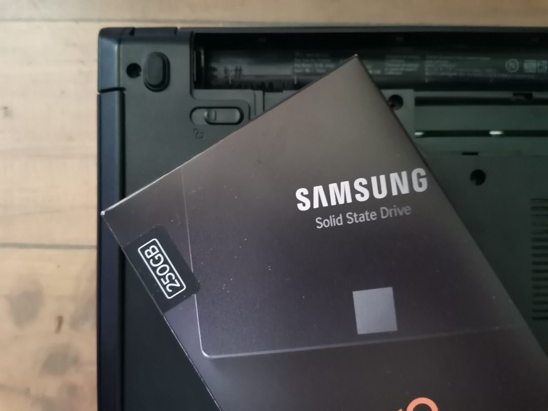 SSD 250GB SAMSUNG DELL INSPIRON 14 UEFI WIN 11 ORIGINAL | Repair Baiki ...