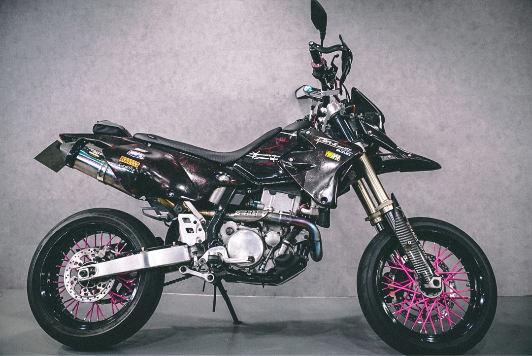 Suzuki DRZ 400, Motorcycles, Motorcycles for Sale, Class 2A on Carousell