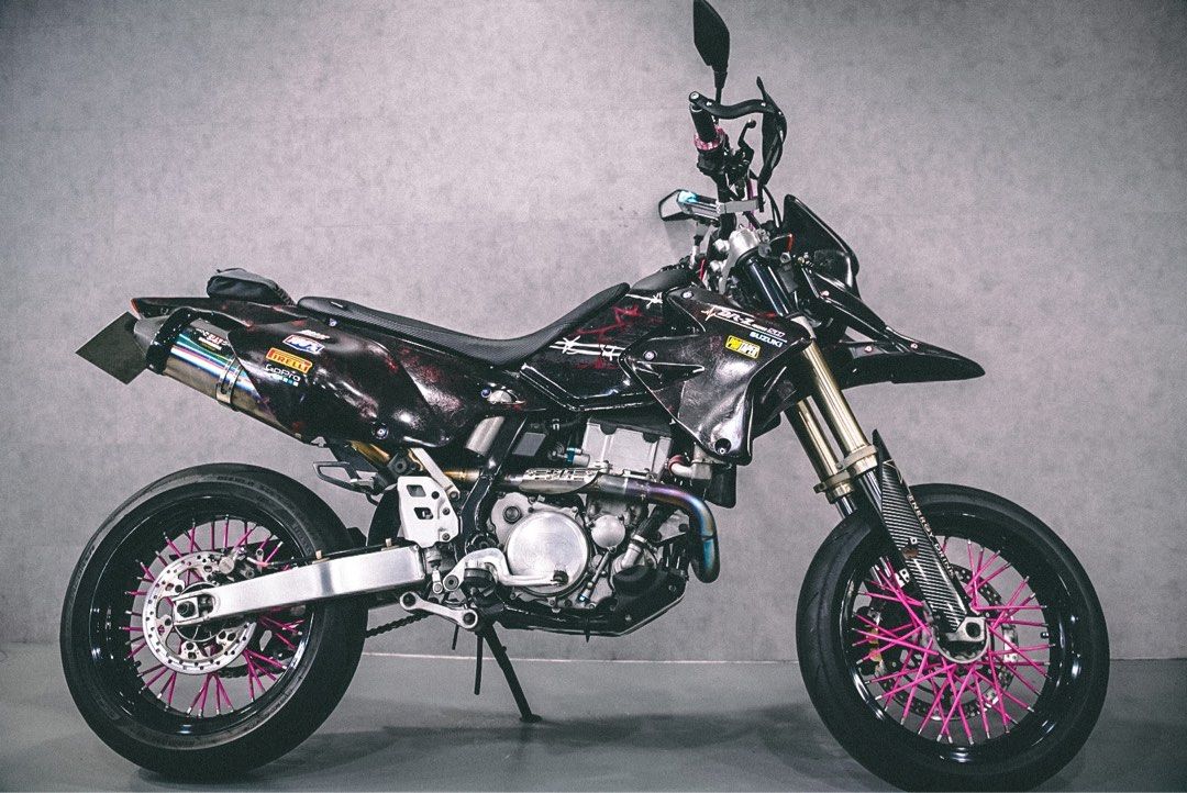 Suzuki DRZ 400, Motorcycles, Motorcycles for Sale, Class 2A on Carousell