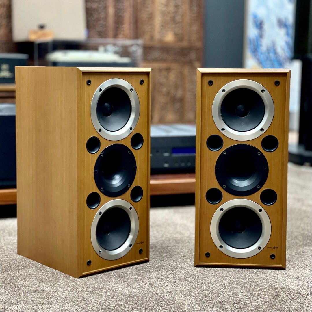 TAD TSM300 standmount, Audio, Soundbars, Speakers & Amplifiers on Carousell