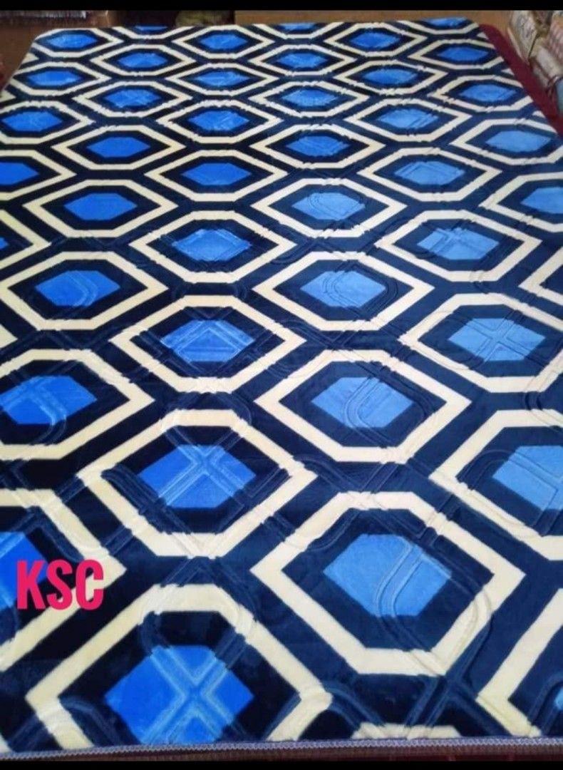 THICK MING CARPETS (KING SIZE), Furniture & Home Living, Home Decor ...