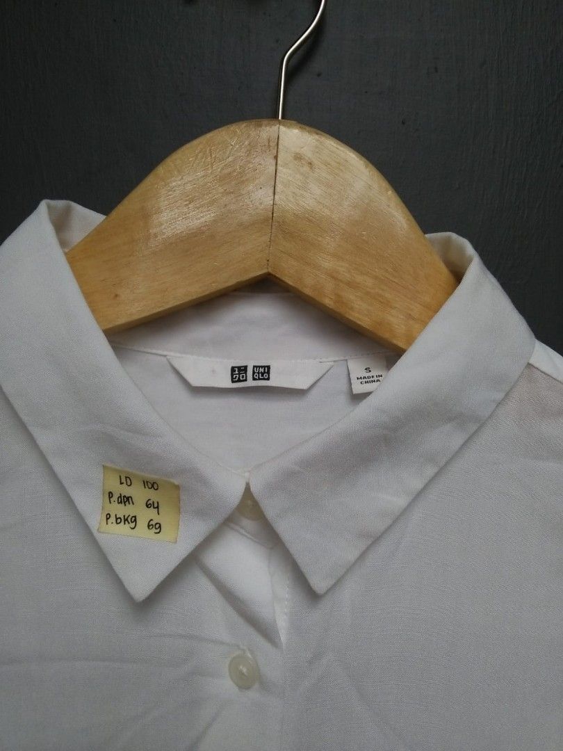 Uniqlo Kemeja Putih Bersih, Fesyen Wanita, Pakaian Wanita, Atasan di ...