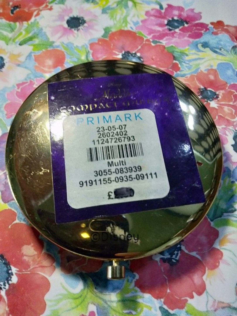 Vintage Disney Aladdin Compact Vanity Mirror Made In England, Hobbies ...