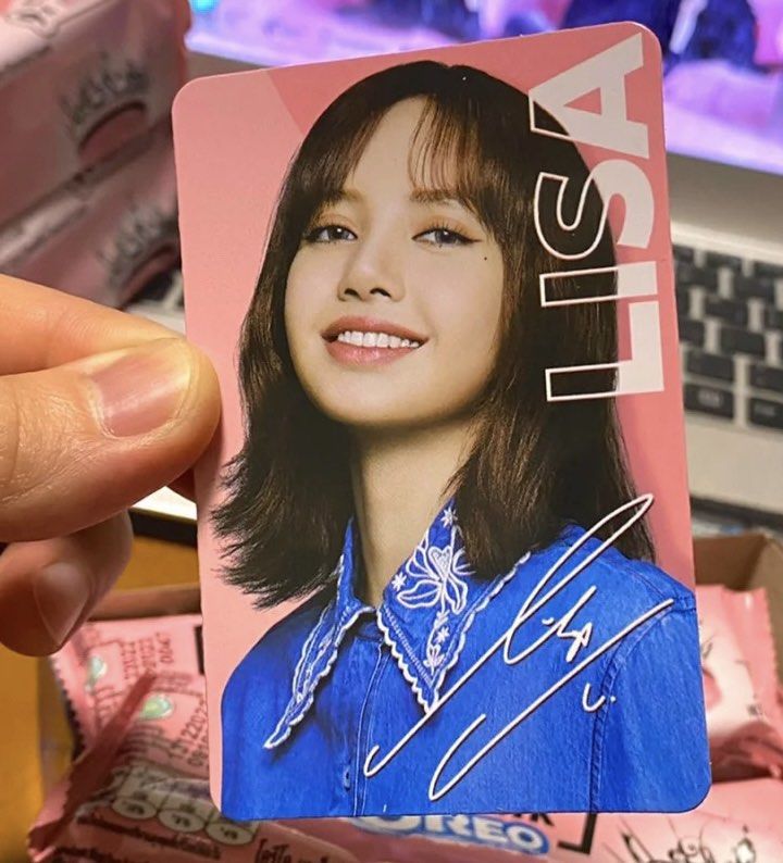 WTT/WTS Blackpink Oreo lisa photocard, Hobbies & Toys, Memorabilia ...