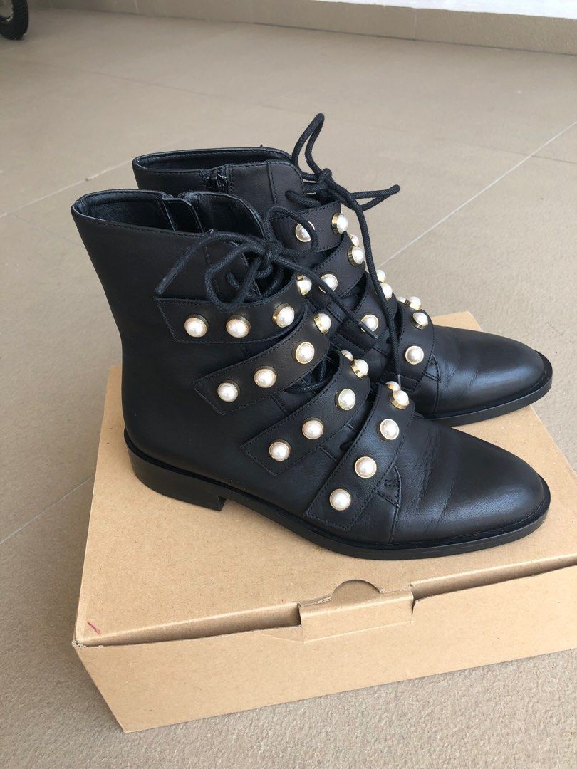 Zara boots, Women's Fashion, Footwear, Boots on Carousell