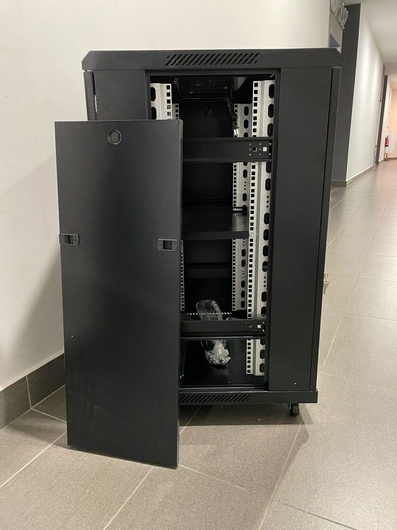 18U server rack CCTV data storage patch panel cabinet, Computers & Tech ...