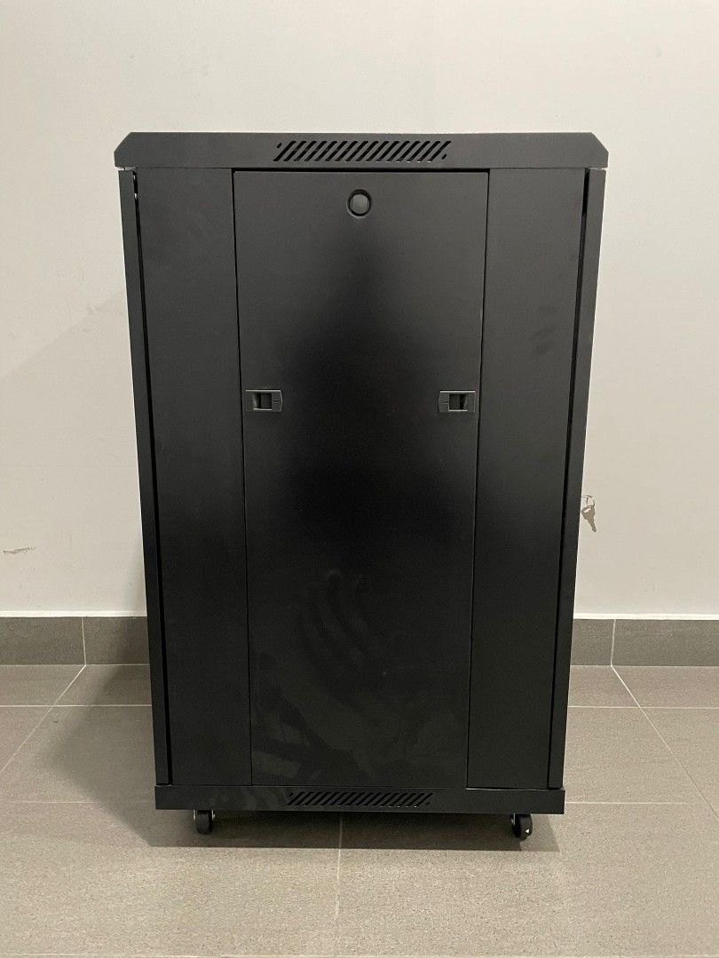 18U server rack CCTV data storage patch panel cabinet, Computers & Tech ...