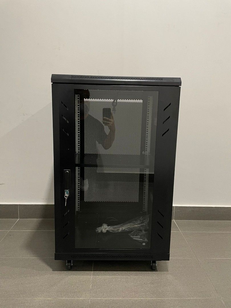 18U server rack CCTV data storage patch panel cabinet, Computers & Tech ...