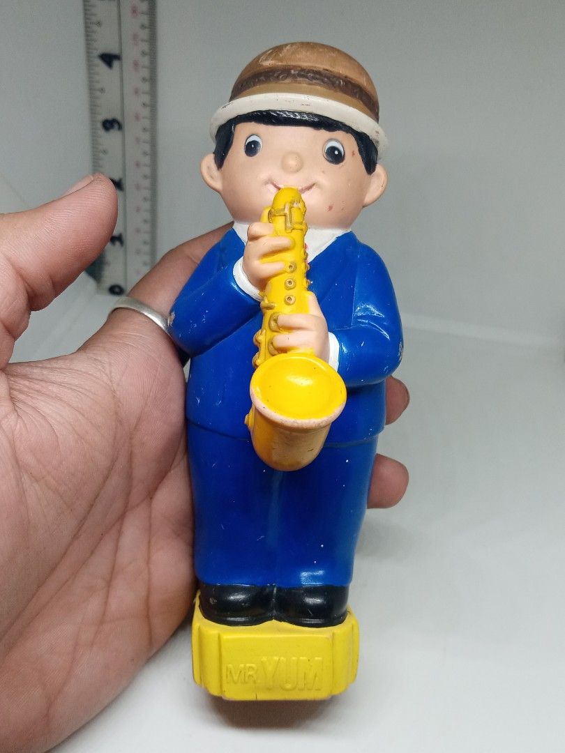 1980s Jollibee Band Lady Moo & Mr. Yum, Hobbies & Toys, Memorabilia ...