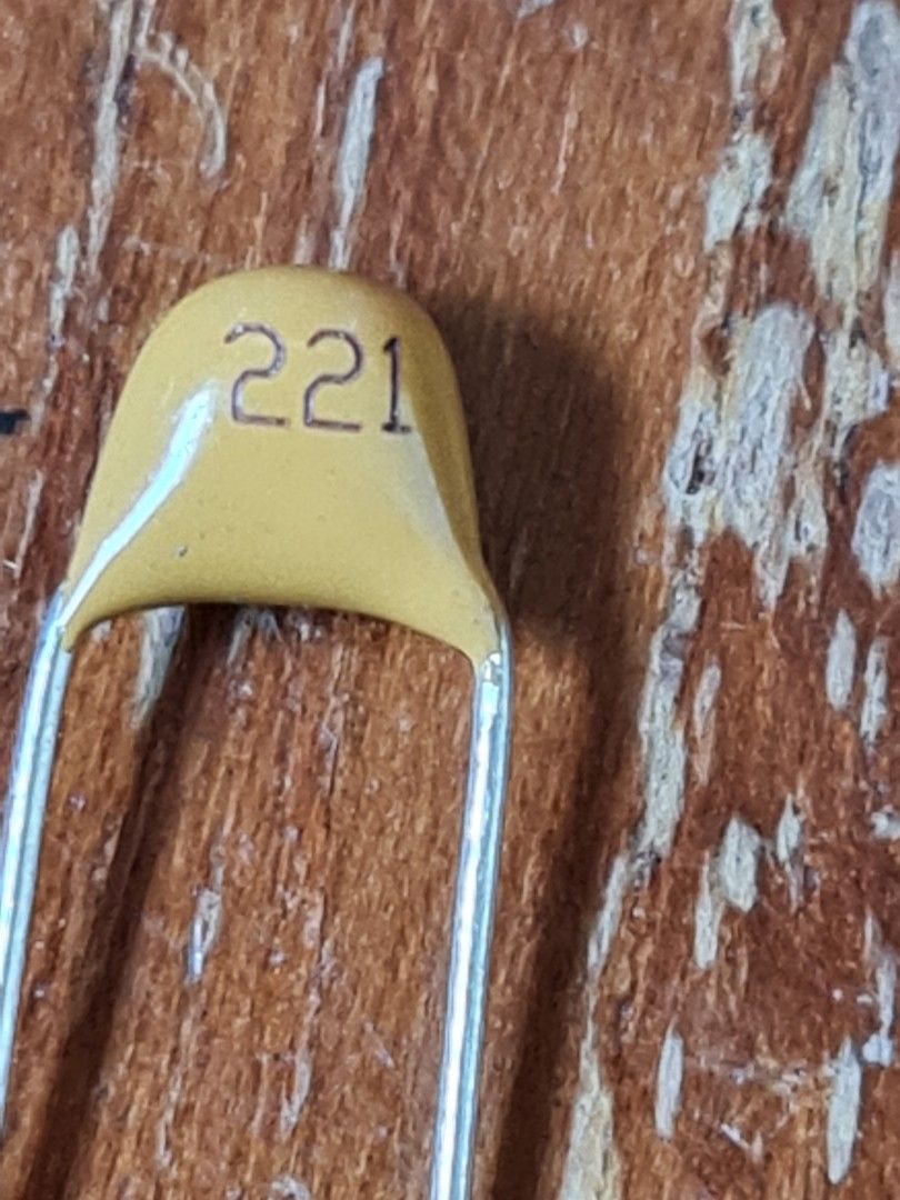 220pF (221) ceramic capacitor (50 pieces) for $5, Everything Else on ...