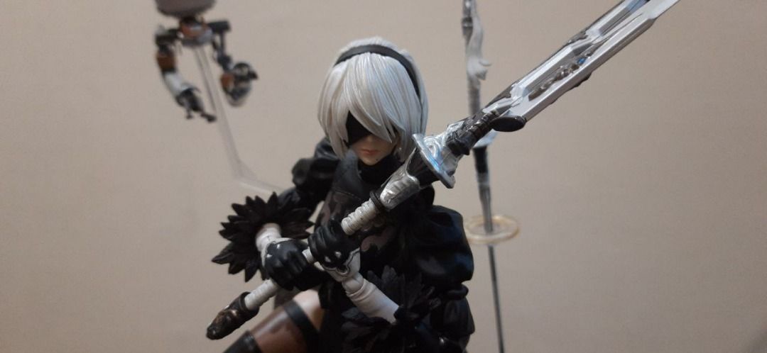 2B Nier Automata Play Arts Kai Action Figure (YoRHa No.2 Type B) Deluxe ...