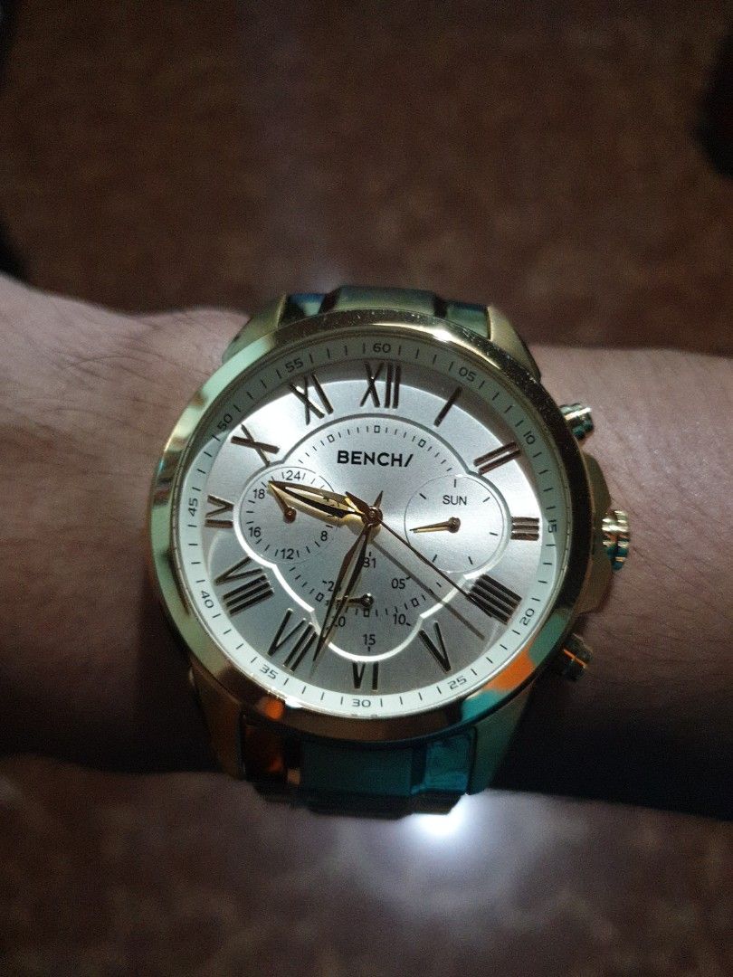 Bench Watch on Carousell