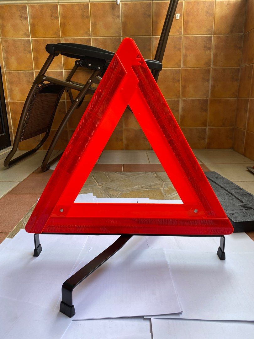 Warning Triangle Breakdown Sign, Car Accessories, Accessories on Carousell