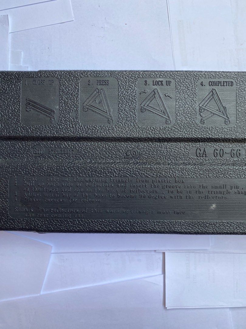 Warning Triangle Breakdown Sign, Car Accessories, Accessories on Carousell