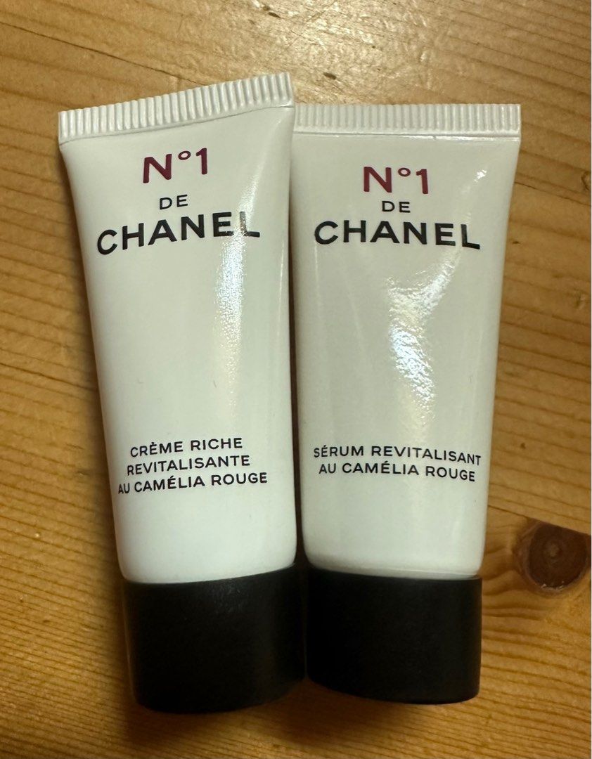 (包平郵）Chanel N1 山茶花精華+面霜5ml (一set), 美容＆化妝品, 健康及美容 - 皮膚護理, 面部 - 面部護理 - Carousell