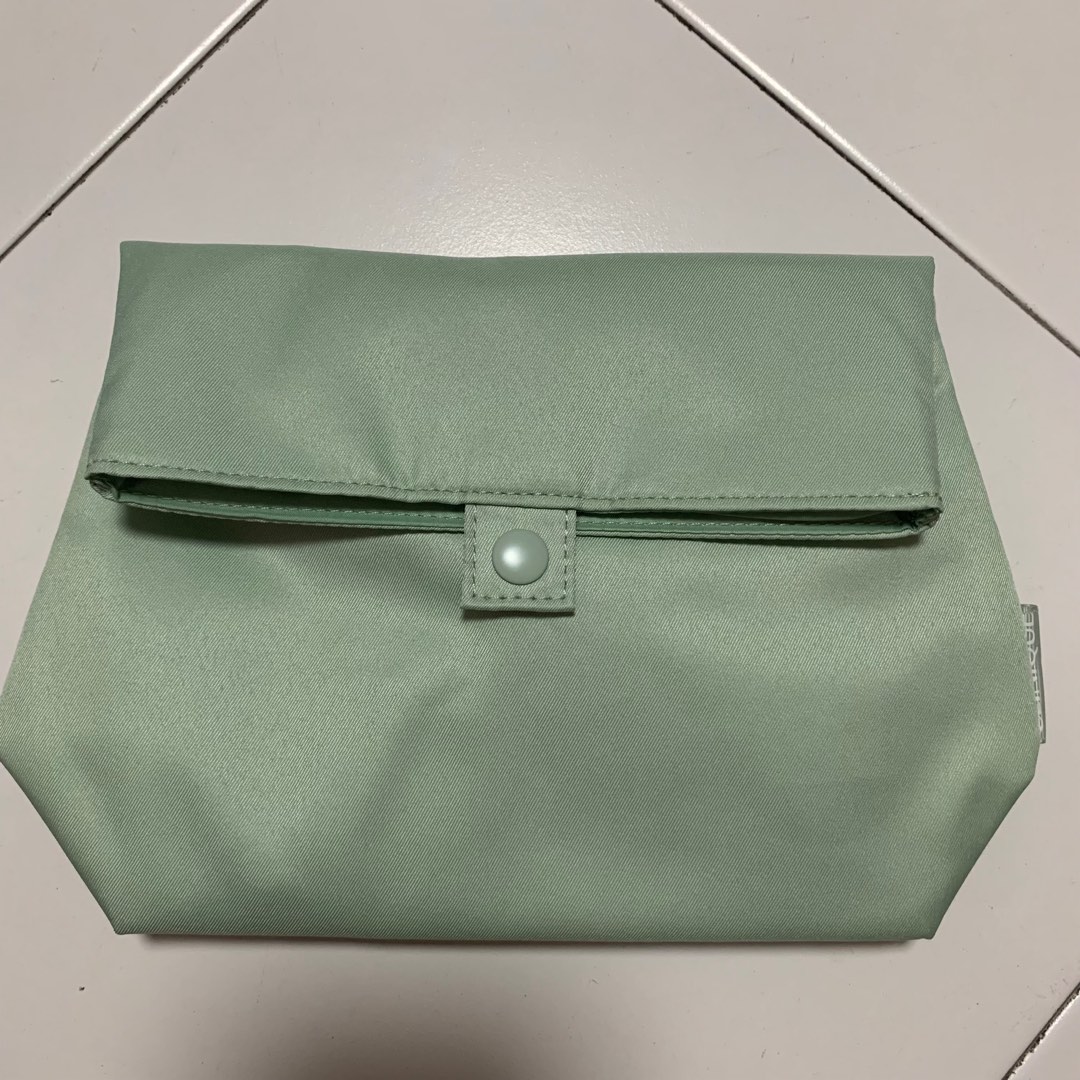Clinique Pastel Green Pouch, Women's Fashion, Bags & Wallets, Purses ...