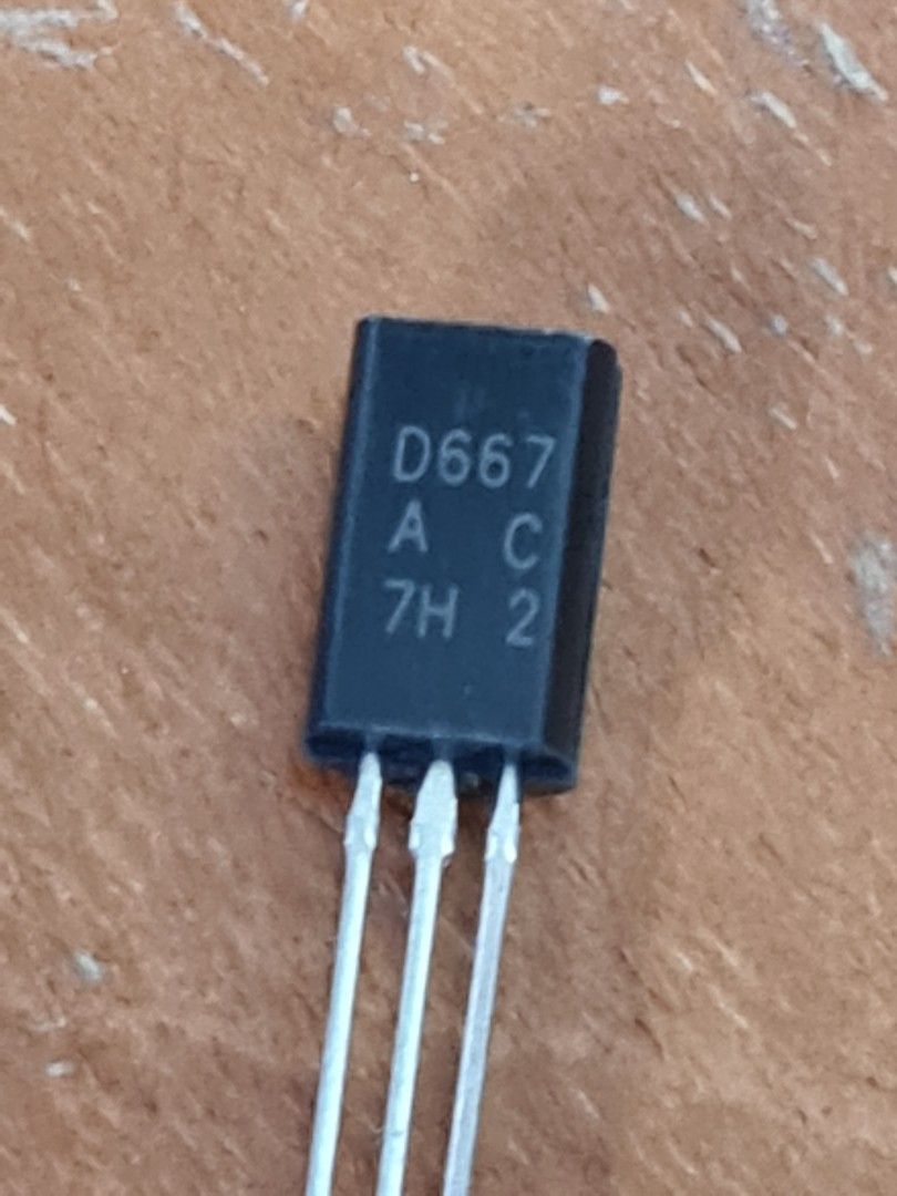D667 transistor (25 pieces) for $5, Everything Else on Carousell
