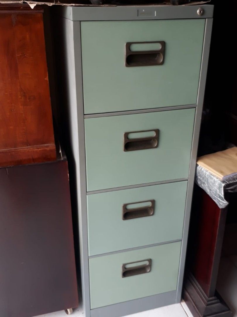 Filing kabinet full besi, Perabotan Rumah di Carousell