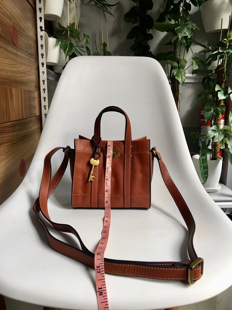 Fossil Carmen Mini Bag, Luxury, Bags & Wallets on Carousell