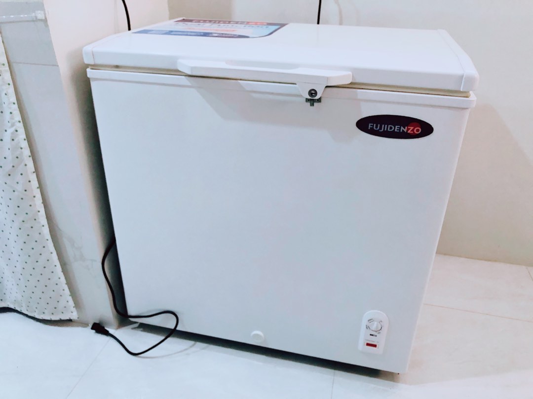 Fujidenzo 4cu. ft. Dual function Solid top chest Freezer, TV & Home Appliances, Kitchen ...