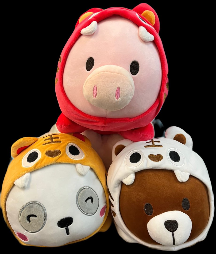 Funclaw Plushie, Hobbies & Toys, Toys & Games on Carousell