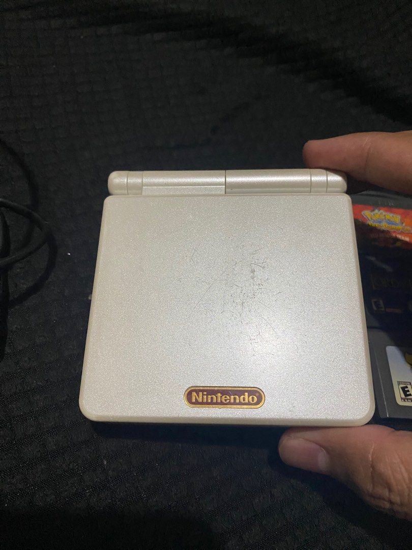 Gameboy Advance Sp Limited Edition Famicom on Carousell