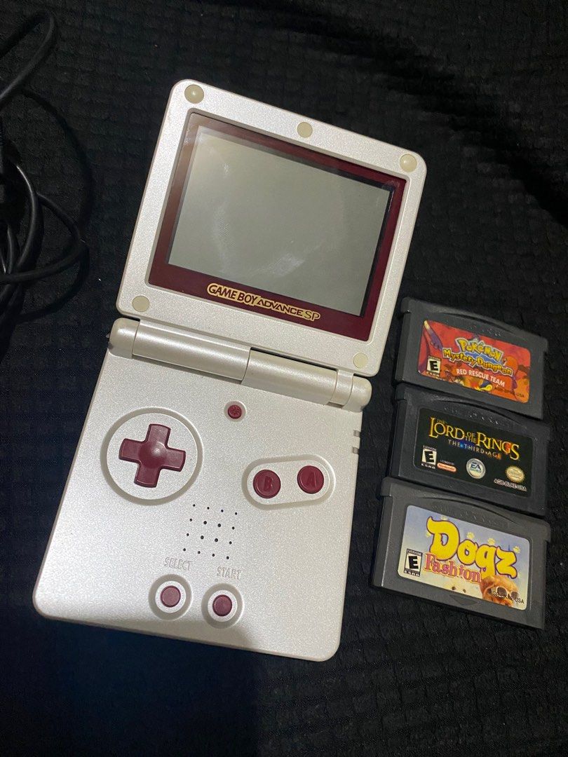 Gameboy Advance Sp Limited Edition Famicom on Carousell