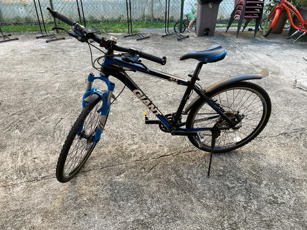 GIANT Mountain Bike ATX 770, Sports Equipment, Bicycles & Parts ...