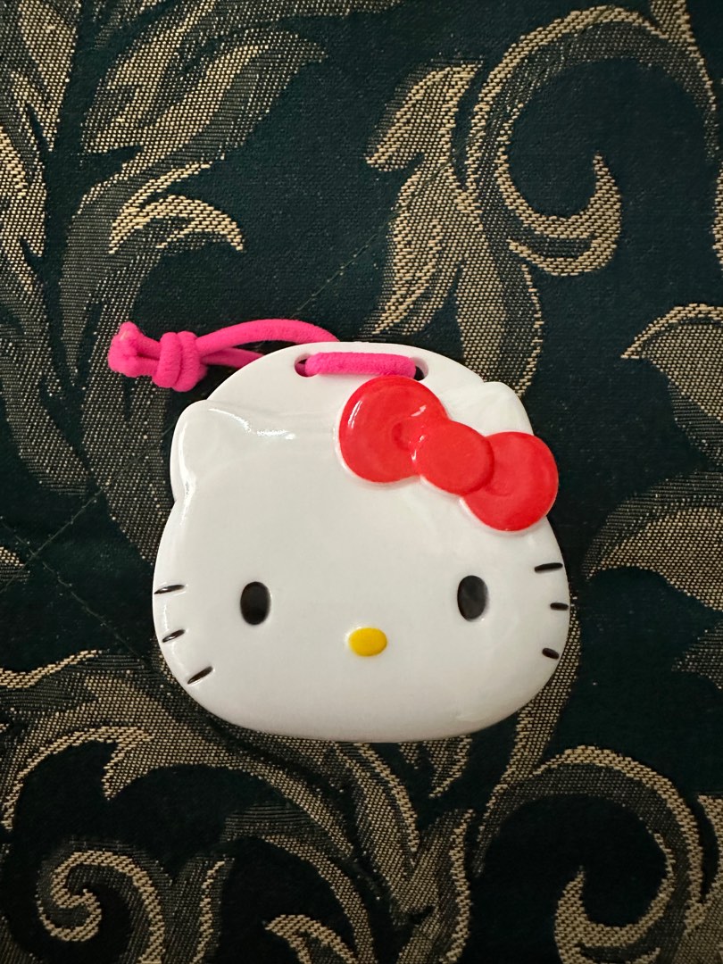Hello kitty on Carousell